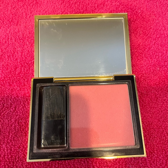Estee Lauder | Makeup | Estee Lauder Pink Blush Compact | Poshmark